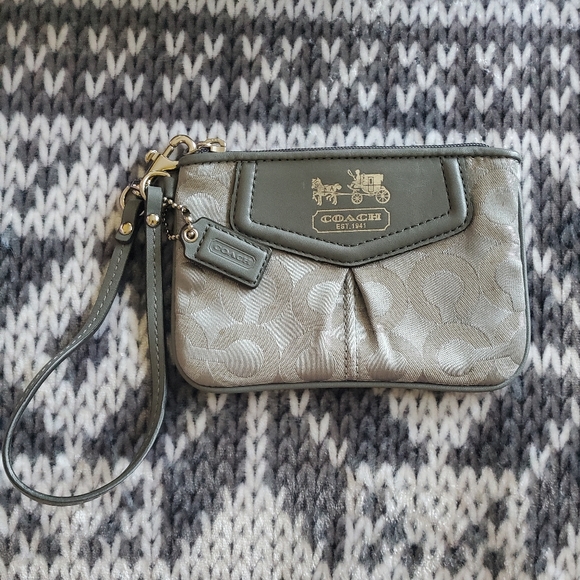 Coach | Bags | Coach Madison Op Art Signature Wallet Wristlet Gray With ...
